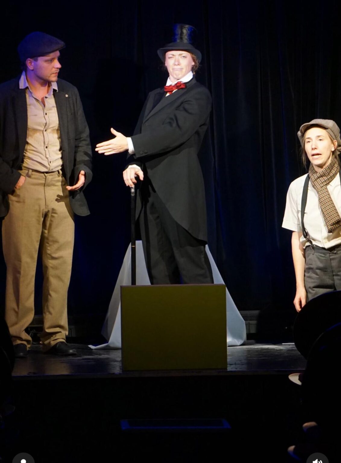 Theater-Abo-Premiere des Deutsch-LKs – Albert-Schweitzer-Gymnasium Hürth